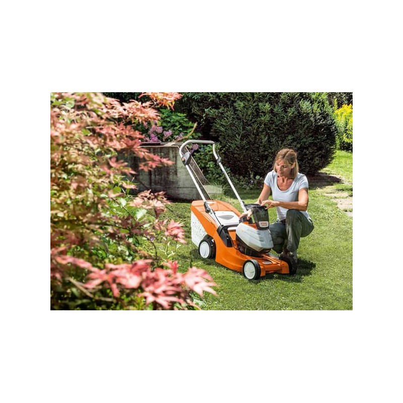 Tondeuse Thermique RM 443 STIHL | Costes Verts Loisirs