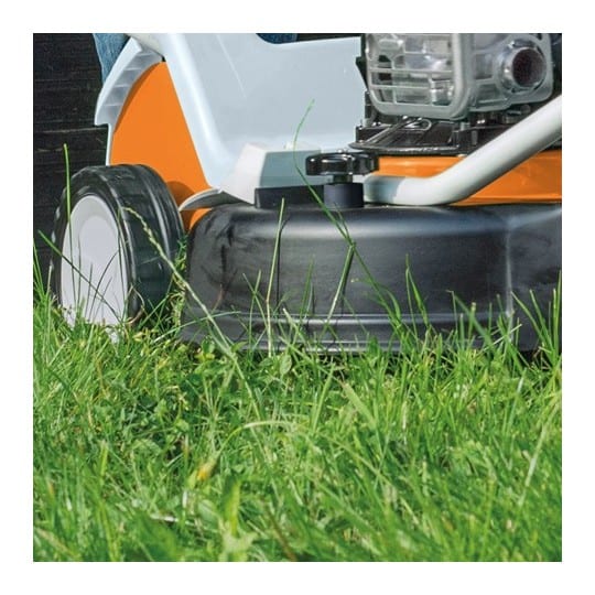 Tondeuse Thermique STIHL RM 3RT | Costes Verts Loisirs